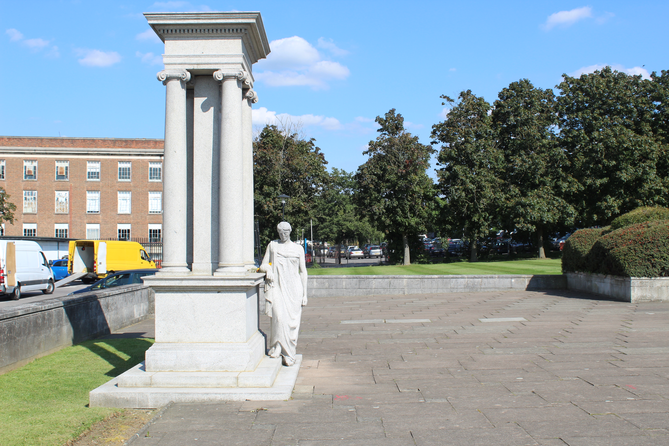 WALTHAMSTOW - War Memorials Online